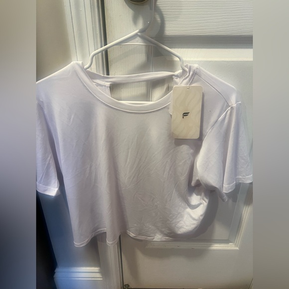 Fabletics | Tops | Fabletics Cropped Tee Size Small New With Tags ...